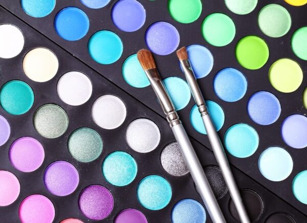 Blue Eyeshadow: 10 Mesmerizing Looks For Any Occasion - Trimatize Beauty